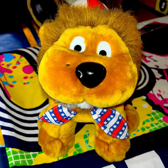 Toys | The Learning Journey Rory The Patriotic Lion Says Pledge Of ...